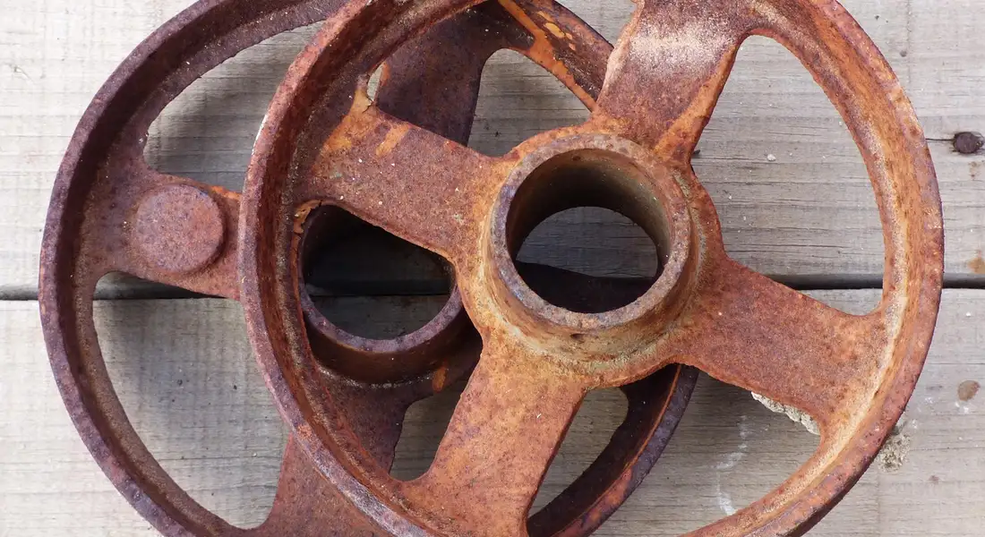 Why Is My Cast Iron Black? Residue, Discoloration & Maintenance - The ...
